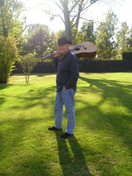 Tony Burrows + the hooligans